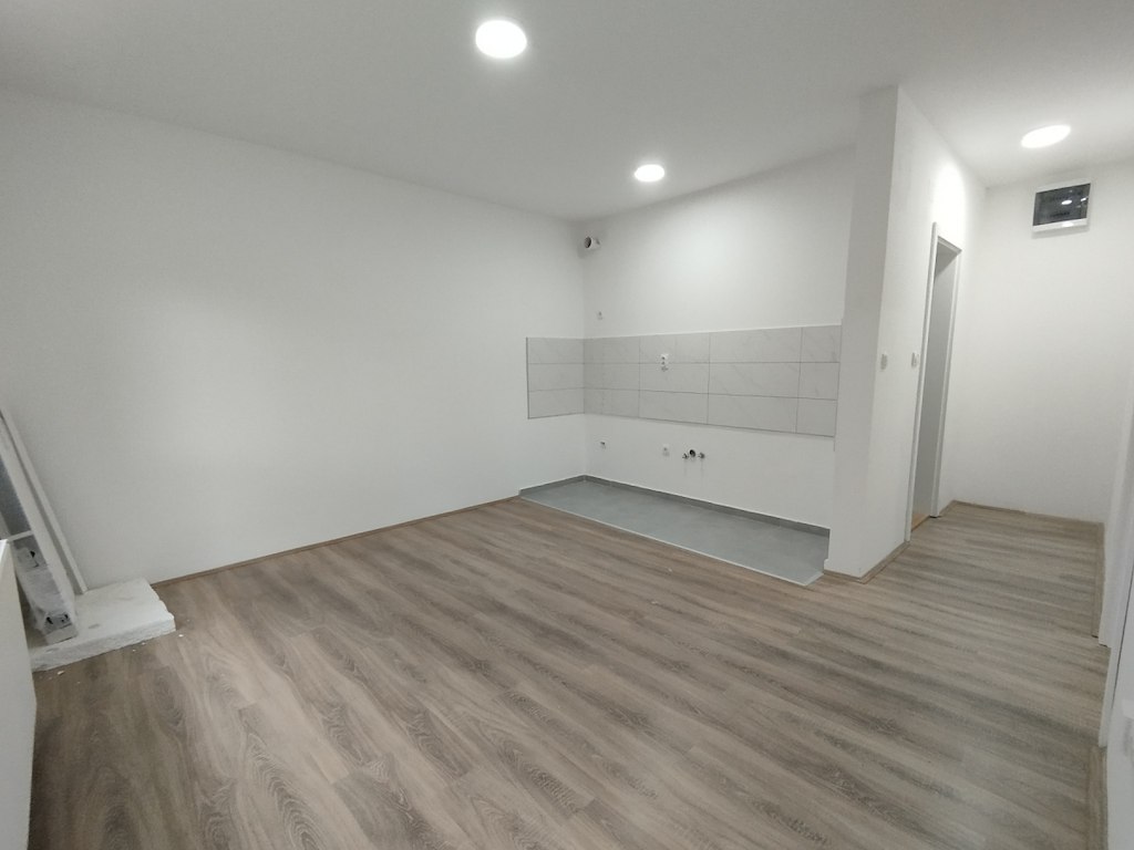 NOVI SAD - ADICE - 29. 00 m2