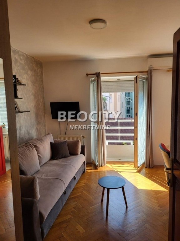 Novi Sad, Centar, Železnička, 0. 5, 20m2, 300EUR