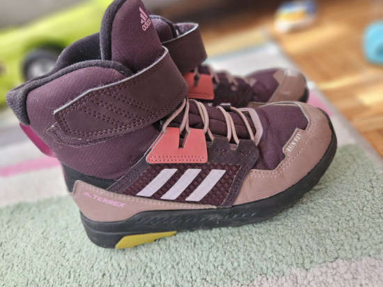 Adidas 32