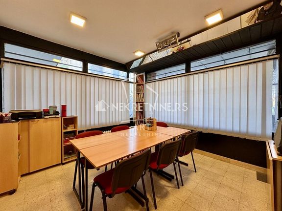 Blok 62, Izuzetan višenamenski lokal, 23.5m2 ID#9878