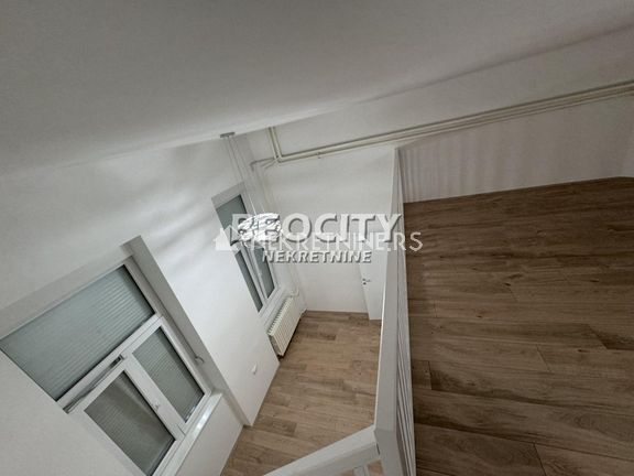 Novi Sad, Centar, Pavla Papa, 2.5, 58m2, 120000EUR