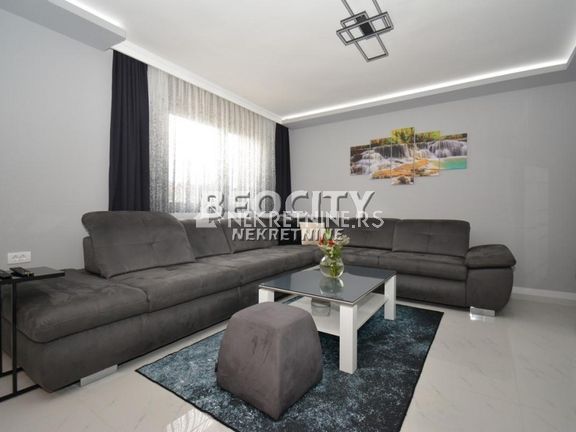 Pančevo, Strelište, Stevana Sremca, 10.0, 345m2, 460000EUR