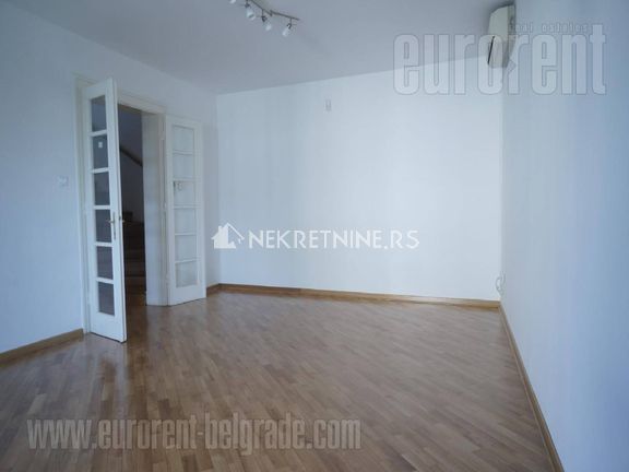 #37438, Izdavanje, Kuća, VOŽDOVAC, 2000 EUR