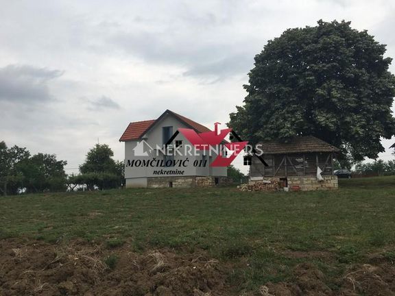 KUĆA 141M2+160 ARI PLACA- IZUZETNO POVOLJNO!