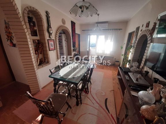 Zvezdara, Severni bulevar, Ledinačka, 4.0, 80m2, 170000EUR