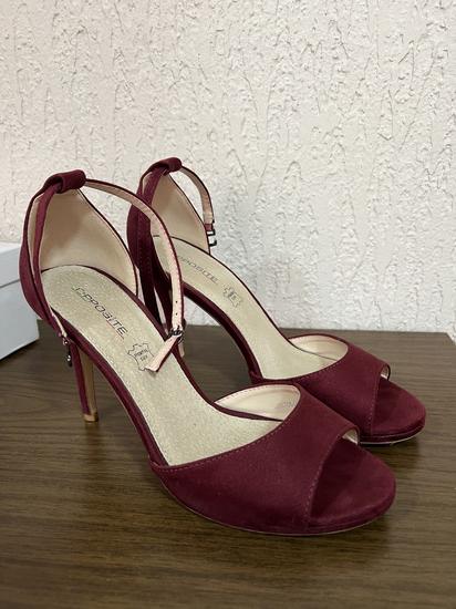 Boja sezone! Bordo sandale