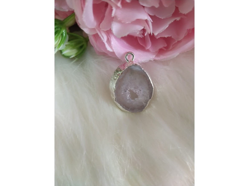 ✨PRIVESAK NATURAL STONE GRAY GEODE✨NOVO✨