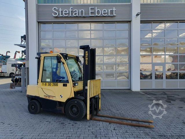 Prednji utovarivač viljuškar
HYSTER H3.5 FT / Duplex: 3.60m / nur 4.255h / SS