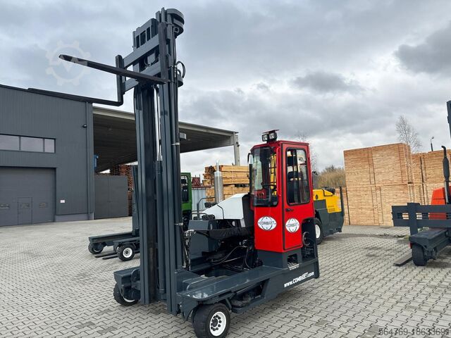 4 Way Forklift
Combilift C4500 / LPG / 4500 kg/ Triplex 9300 mm