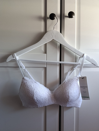 Brushalter – Flora wirefree bra with lace