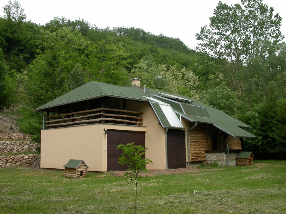 Prodajem planinsku vikend kuću u Sisevcu