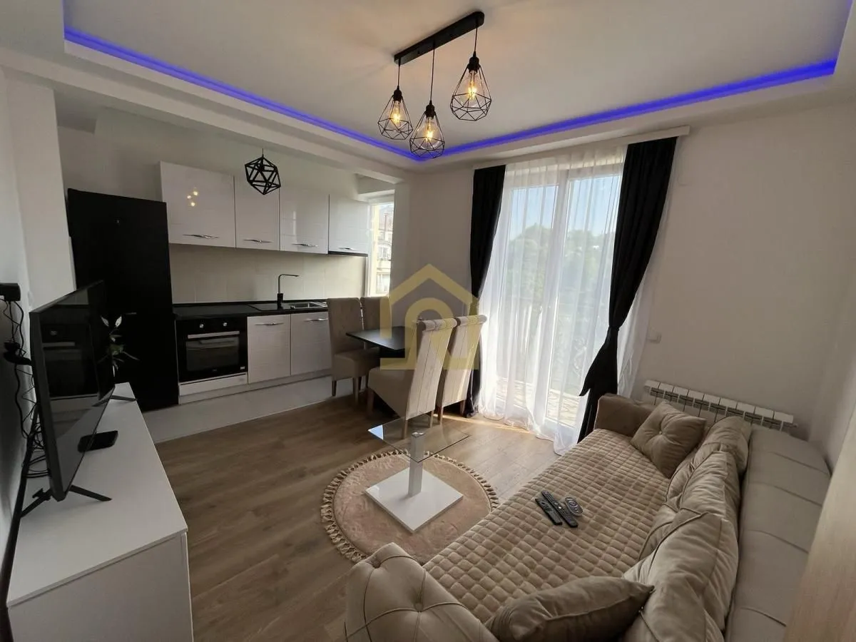 Izdavanje, dvosoban stan, 40m2, Gradska Bolnica, Zvezdara, Beograd