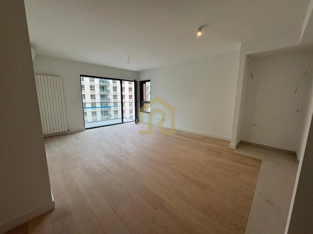 Izdavanje, trosoban stan, 80m2, Beograd Na Vodi, Beograd