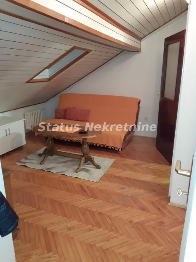 Izdavanje, jednosoban stan, 32m2, Grbavica, Novi Sad, Novi Sad