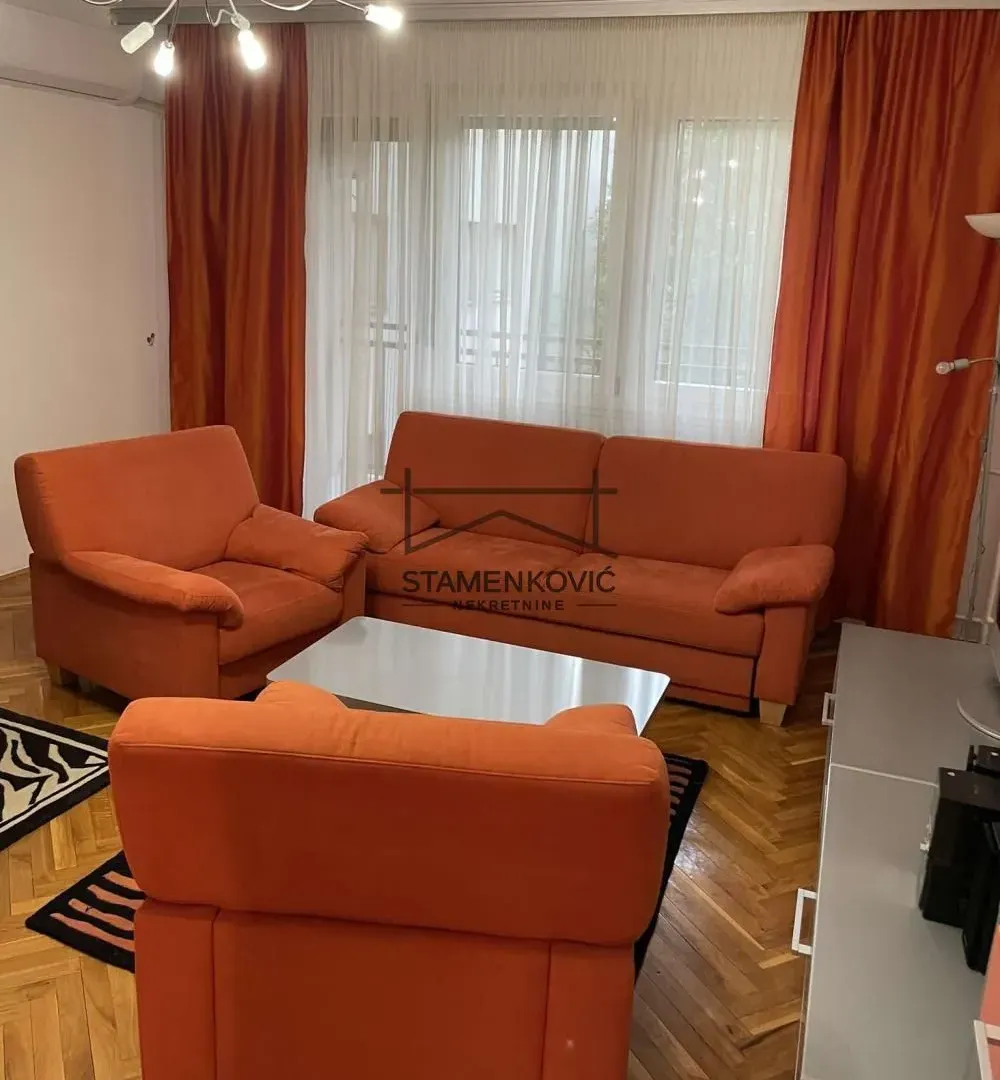 Izdavanje, dvosoban stan, 79m2, Bulevar Oslobodjenja, Novi Sad, Novi Sad