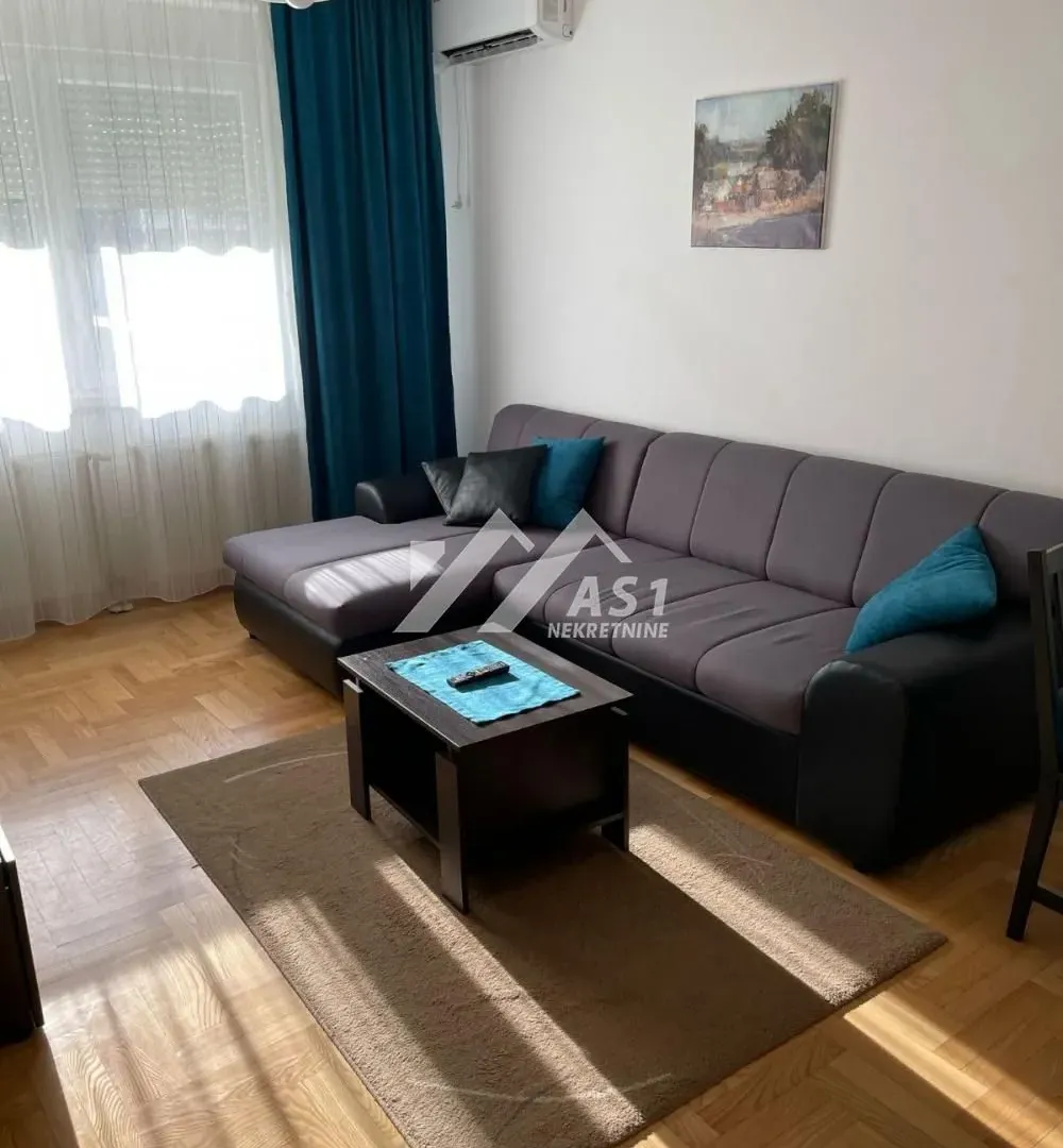 Izdavanje, jednosoban stan, 34m2, Centar, Novi Sad