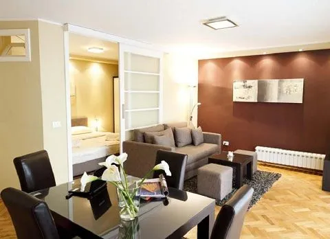 Izdavanje, dvosoban stan, 45m2, Centar, Beograd