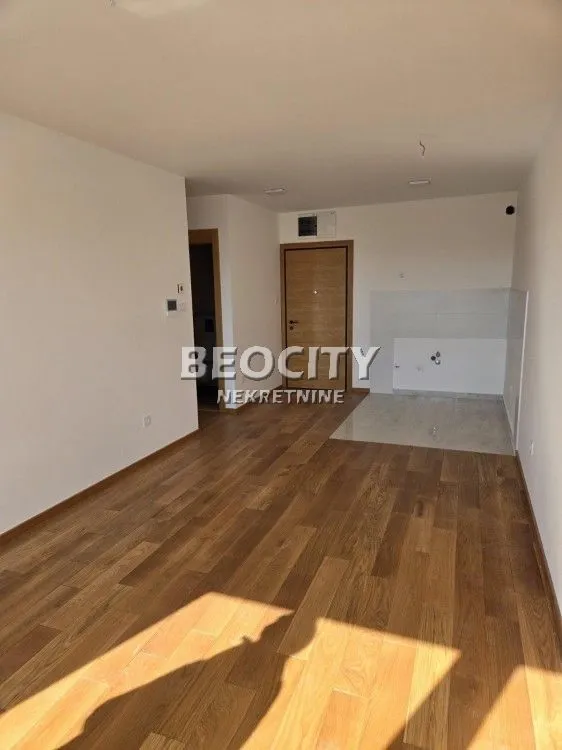 Izdavanje, stan, 44m2, Centar, Novi Sad