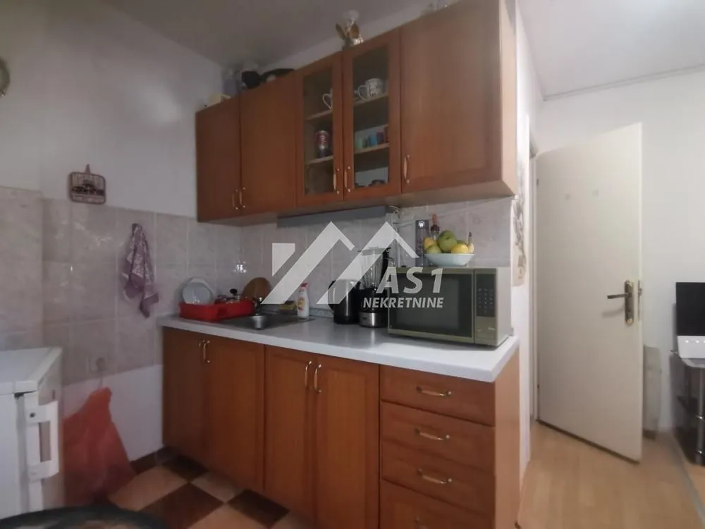 Izdavanje, jednosoban stan, 35m2, Centar, Novi Sad