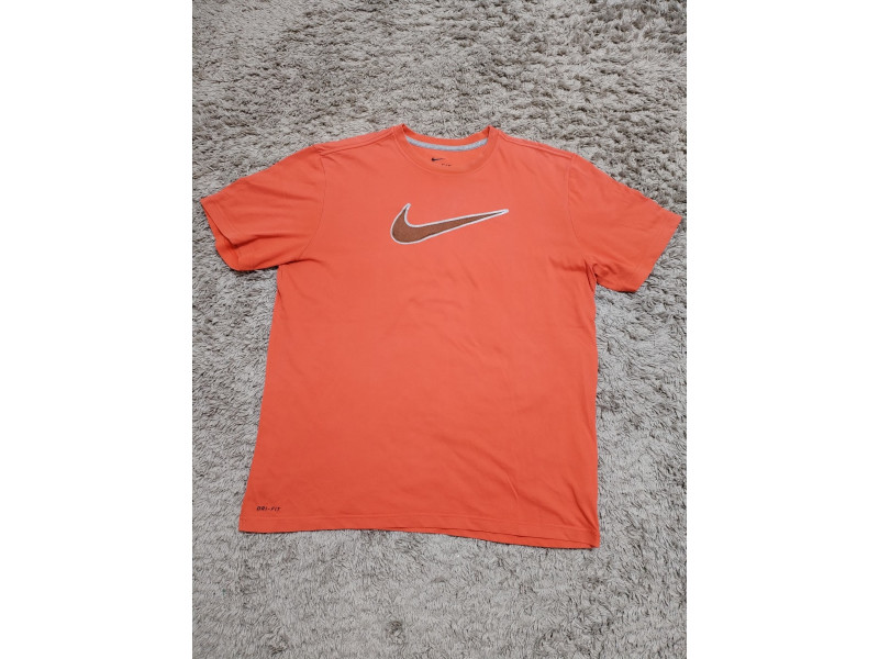 NIKE dri-fit L