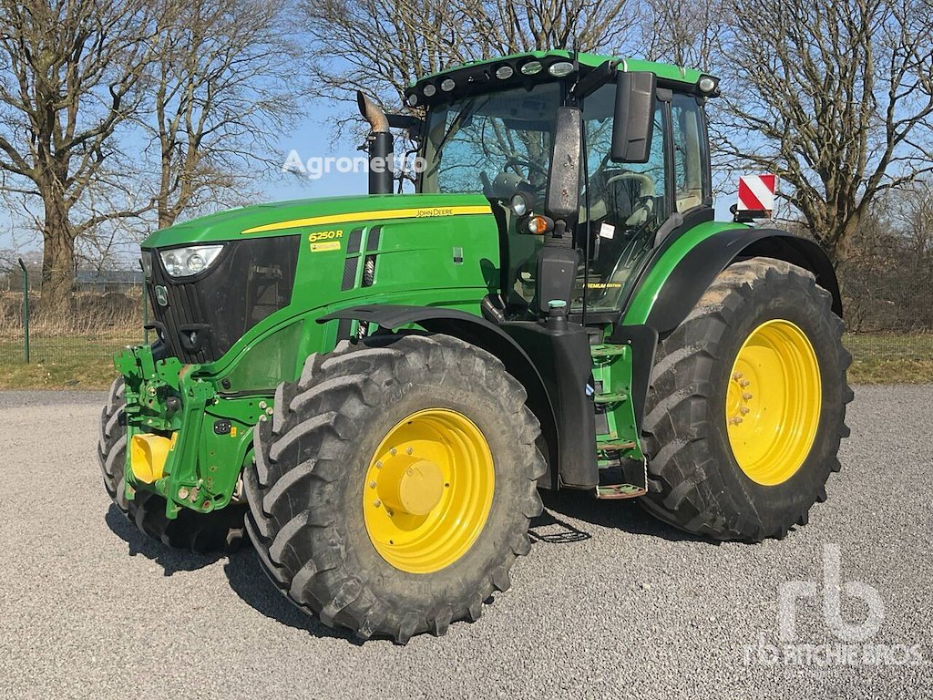 Prodaje se John Deere 6250R traktor točkaš na aukciji