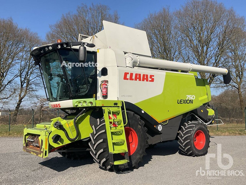 Prodaje se Claas LEXION 750 kombajn za žito na aukciji