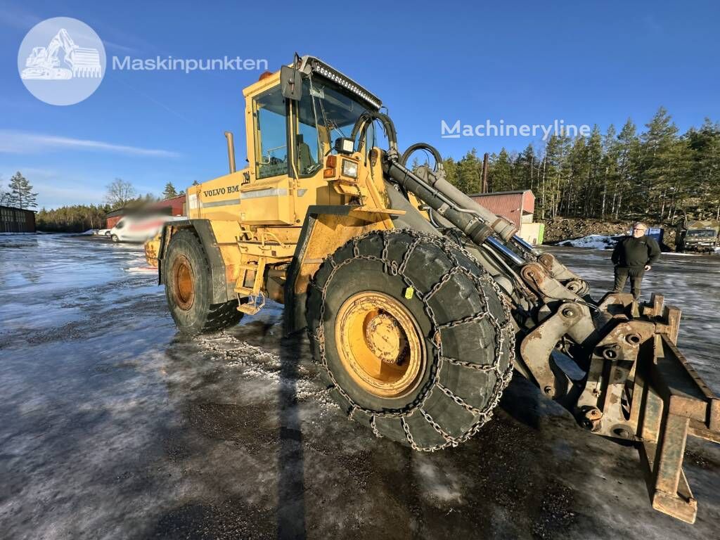 Volvo L 120 B prednji utovarivač