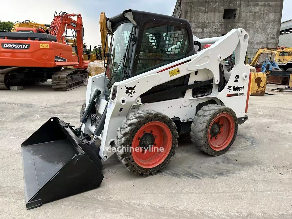 Bobcat S450 S510 S300 S530 S86 mini utovarivač