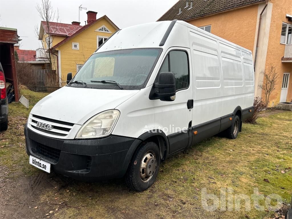 Prodaje se IVECO IVECO 35 minibus furgon na aukciji