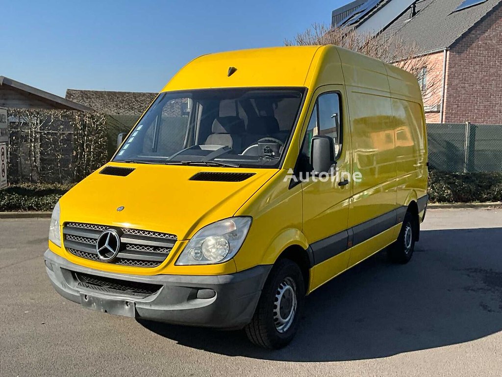 Prodaje se Mercedes-Benz Sprinter minibus furgon na aukciji