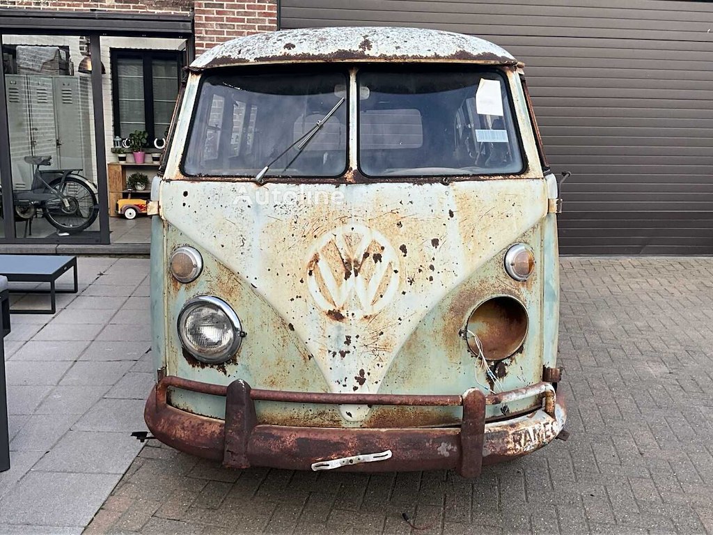 Prodaje se Volkswagen T1 minibus furgon na aukciji