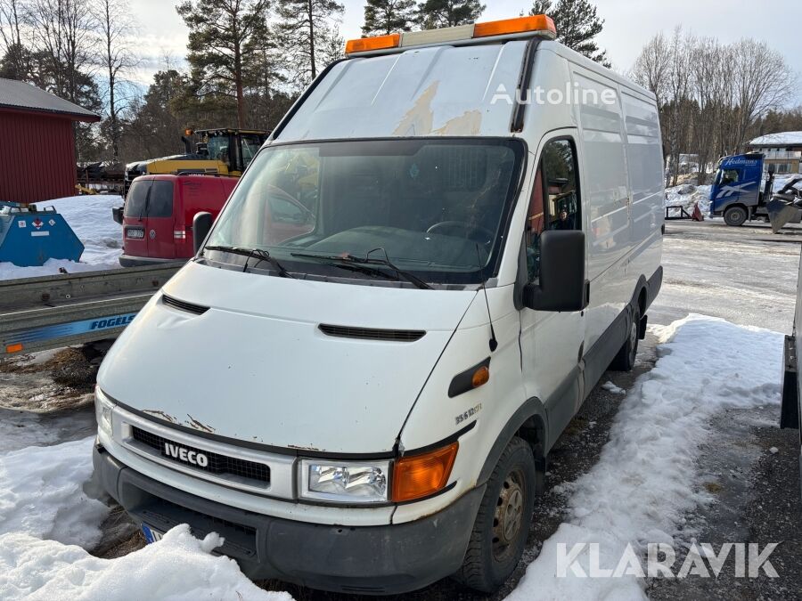 Prodaje se IVECO Daily minibus furgon na aukciji