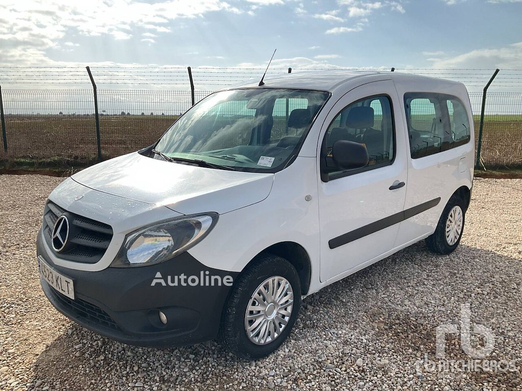 Prodaje se Mercedes-Benz CITAN 5 laki furgon na aukciji