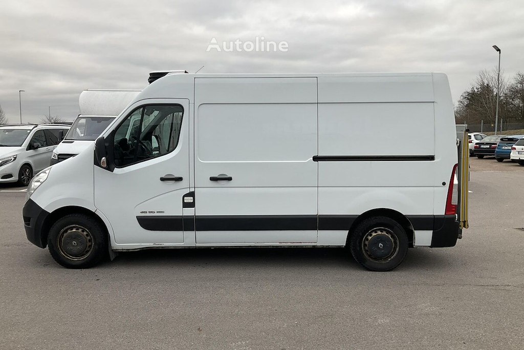 Prodaje se Renault Master minibus furgon na aukciji