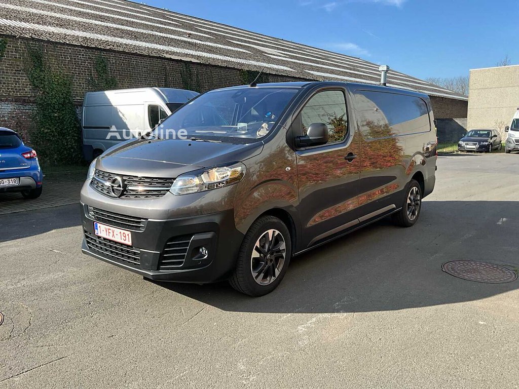 Prodaje se Opel Vivaro minibus furgon na aukciji