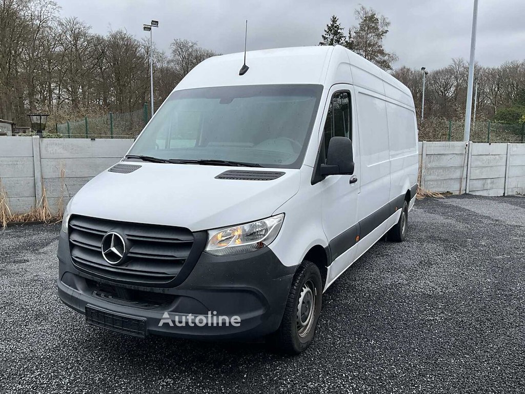 Prodaje se Mercedes-Benz Sprinter minibus furgon na aukciji