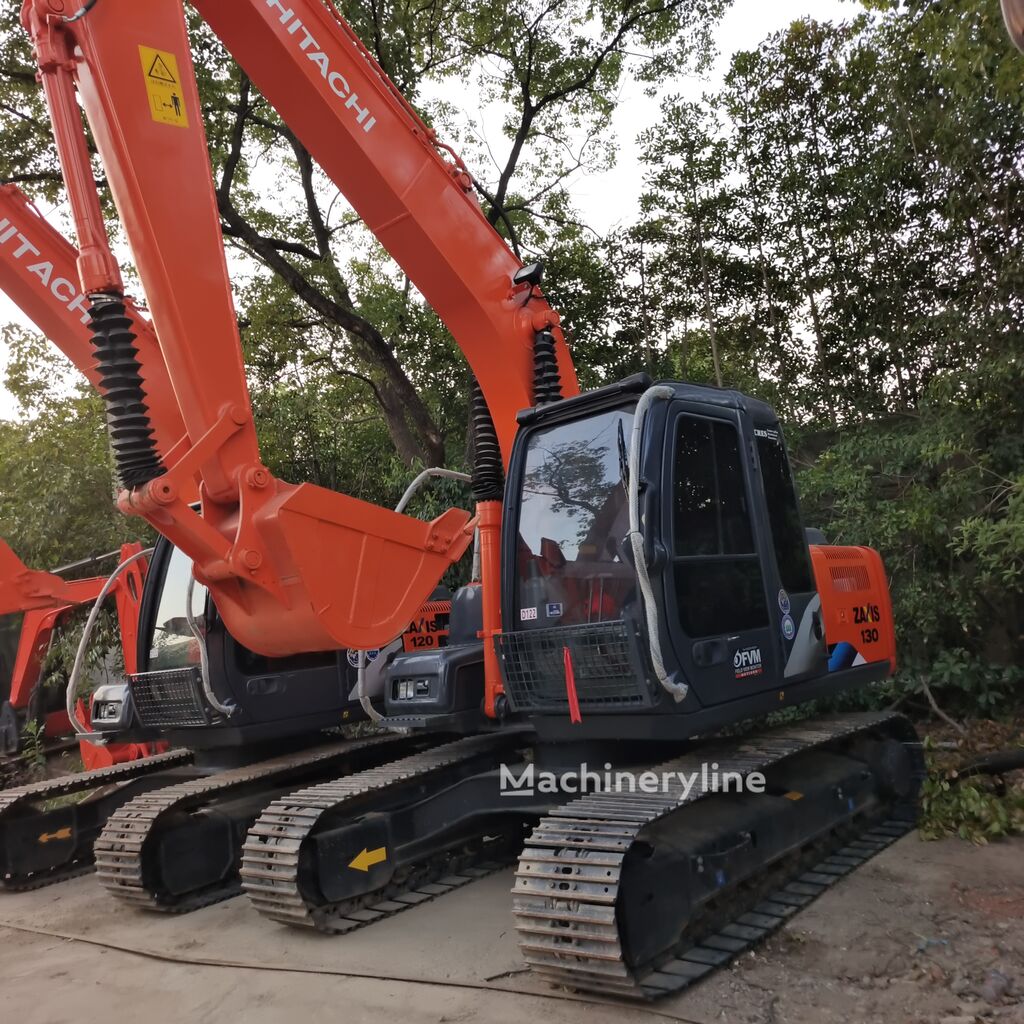 Hitachi ZX130 bager guseničar