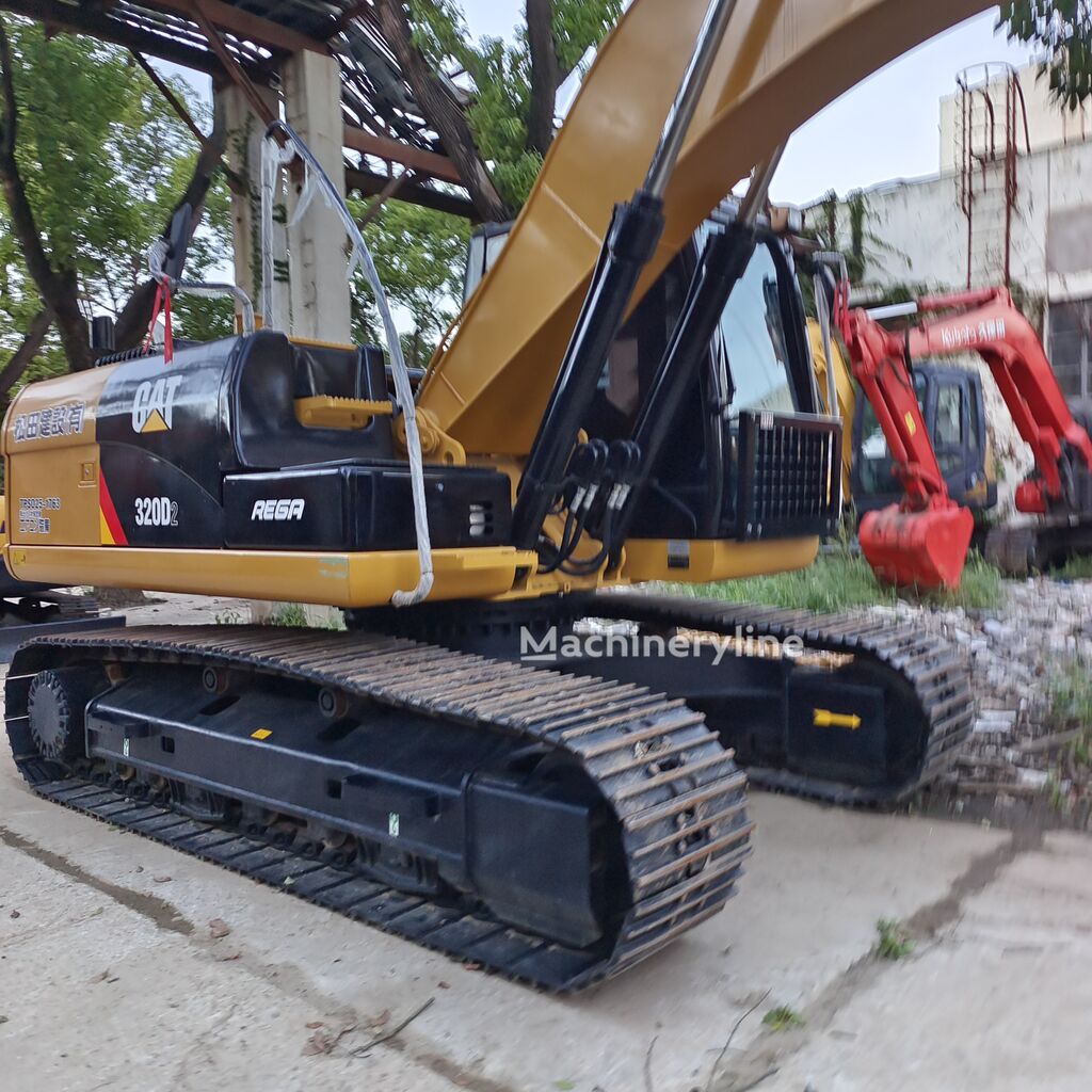 Caterpillar 320D bager guseničar