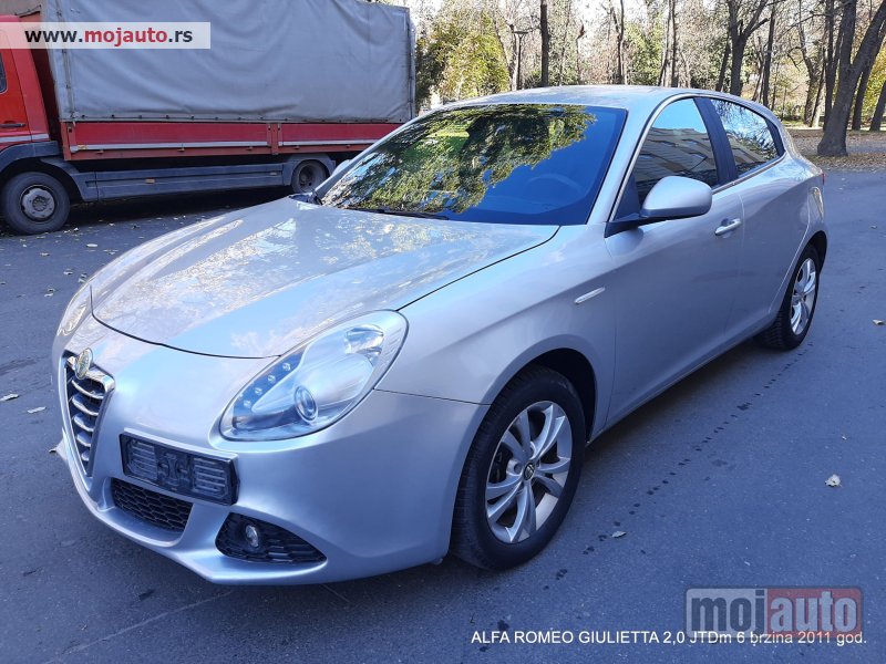 Alfa Romeo Giulietta ve.ser+nov plivajući