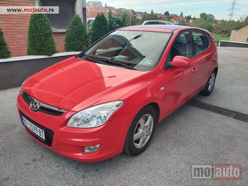 Hyundai i30 full/jedinstven