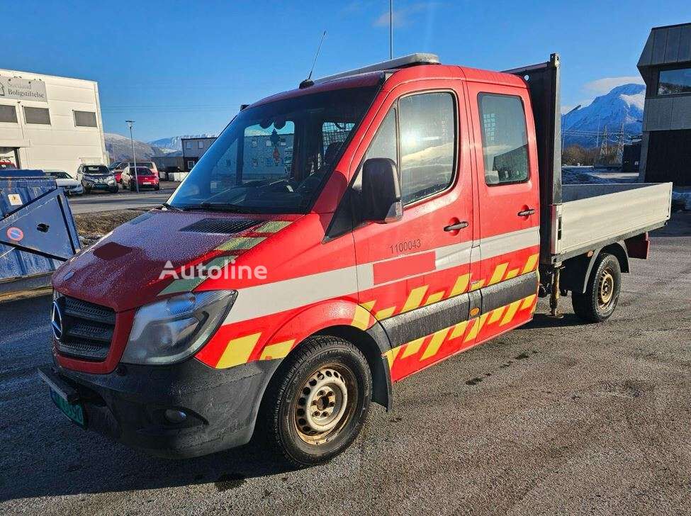 Prodaje se Mercedes-Benz Sprinter kamion s ravnom platformom < 3.5t na aukciji