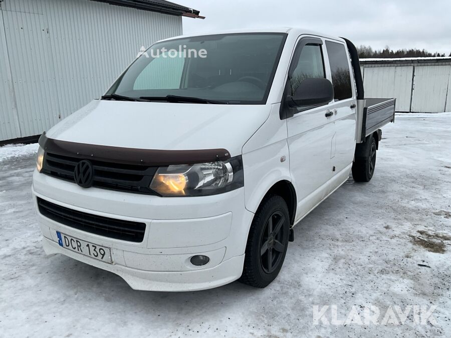 Prodaje se Volkswagen Transporter kamion s ravnom platformom < 3.5t na aukciji