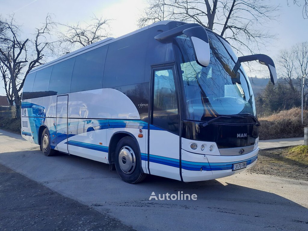 MAN Cygnus turistički autobus