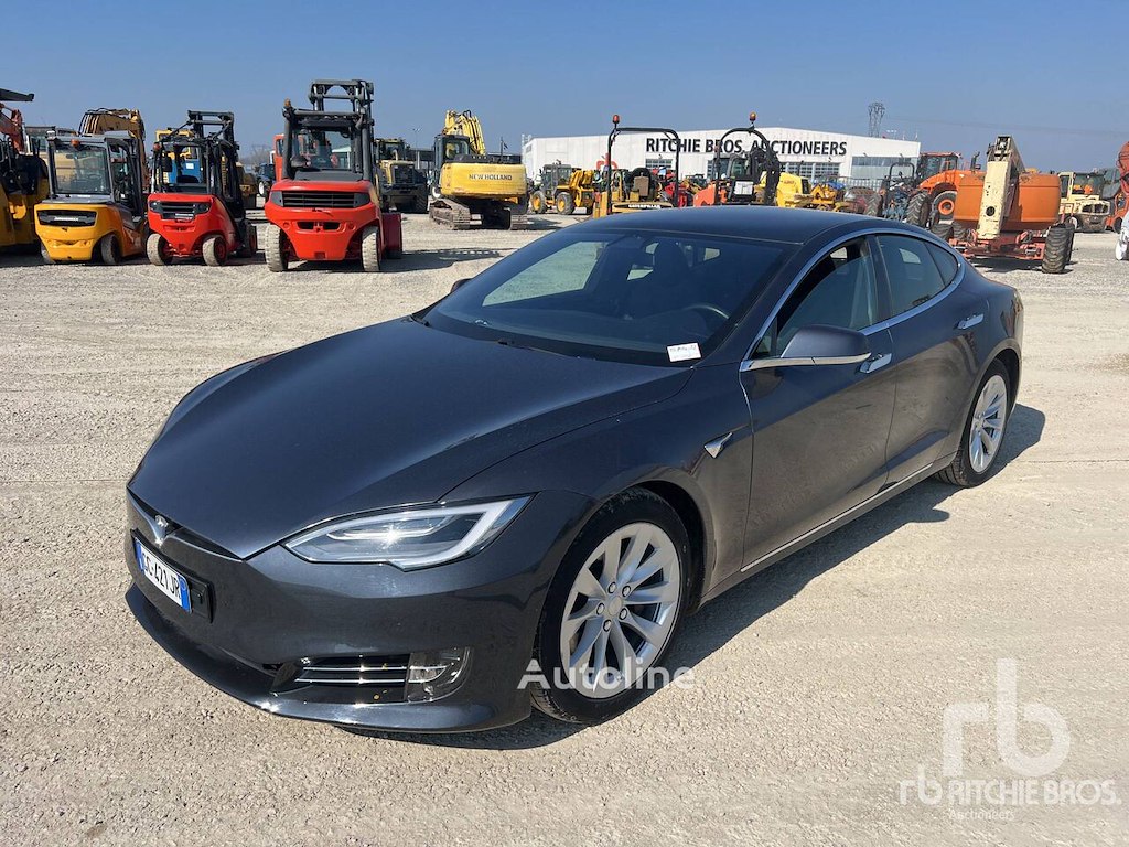 Prodaje se Tesla MODEL S DUAL MOTOR LONG RANGE AUT. 4WD krosover na aukciji