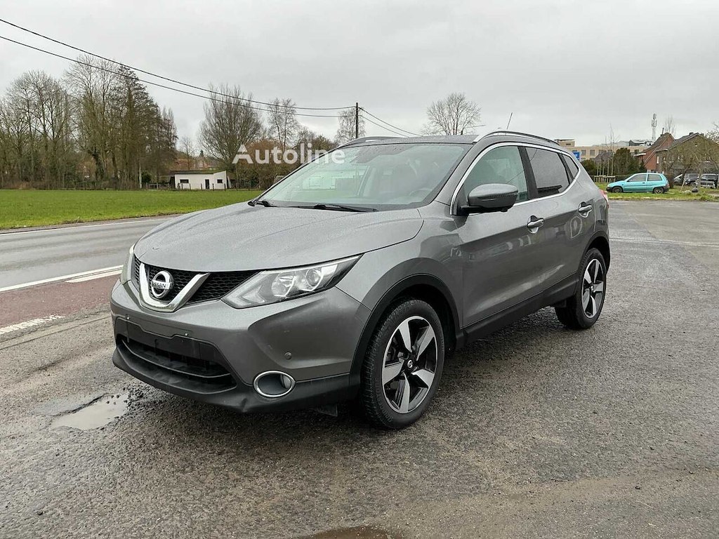 Prodaje se Nissan Qashqai krosover na aukciji