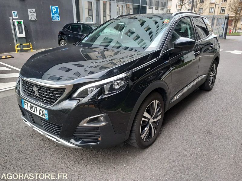 Prodaje se Peugeot 3008 krosover na aukciji