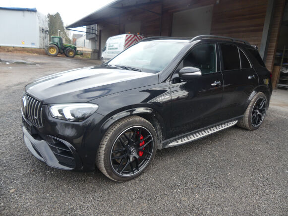 Prodaje se Mercedes-Benz AMG GLE63S 4 Matic+ krosover na aukciji