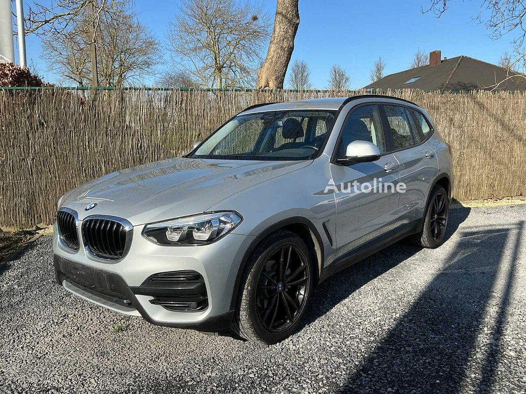 Prodaje se BMW X3 SDrive18D krosover na aukciji