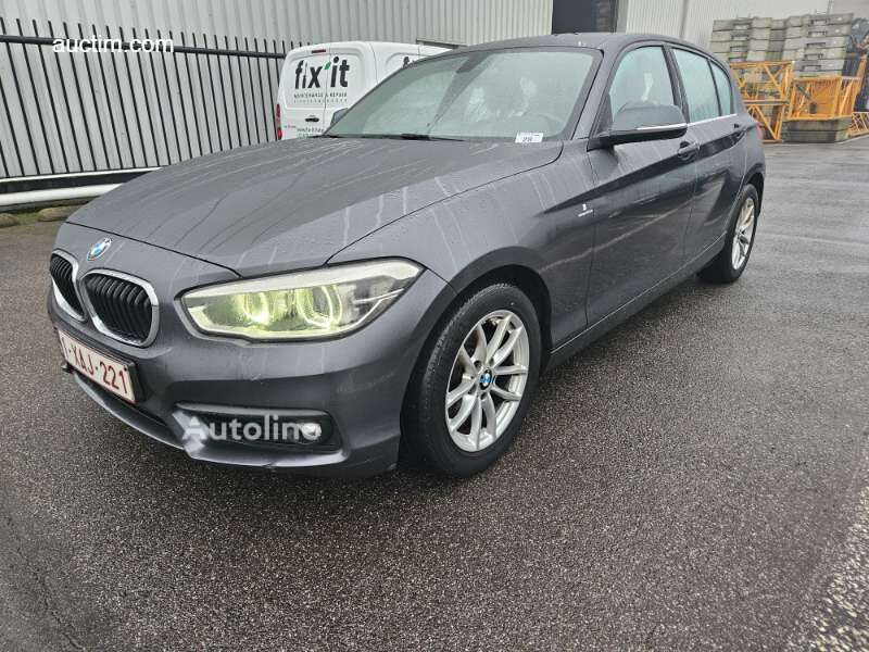 Prodaje se BMW 118i sedan na aukciji