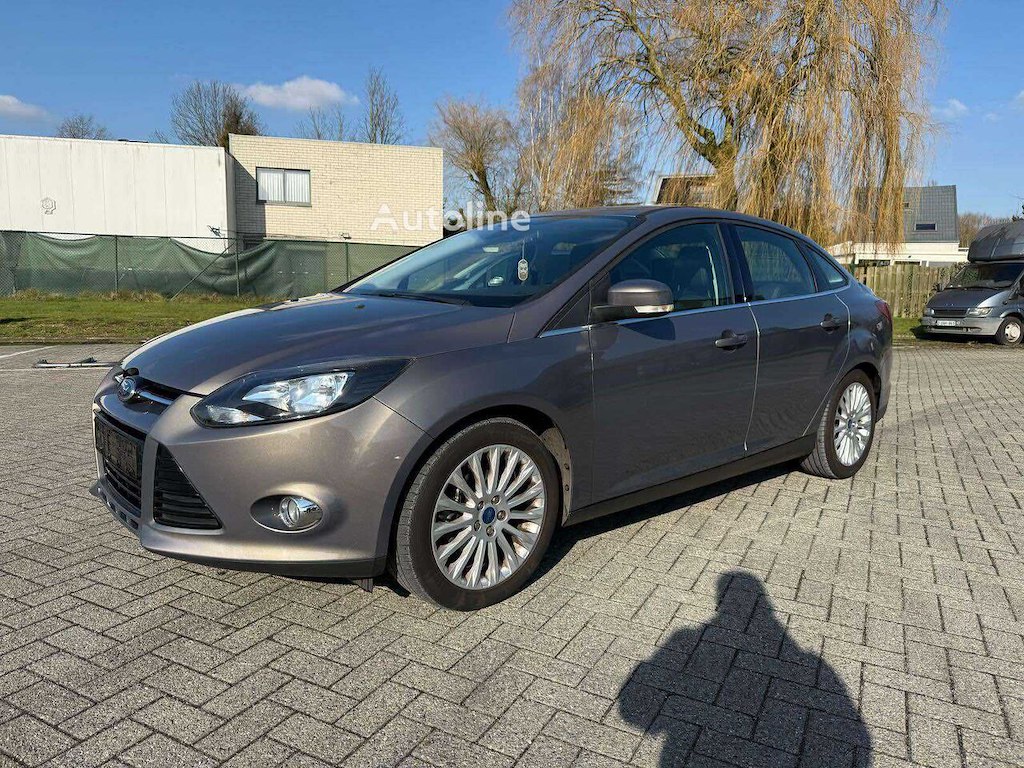 Prodaje se Ford Focus sedan na aukciji